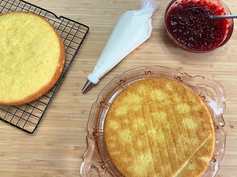 Victoria Sponge Tea Cake - Country at Heart Recipes